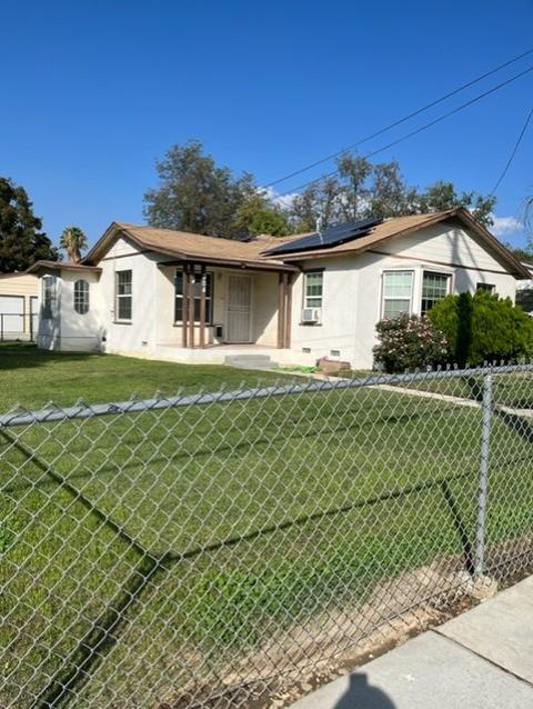 304 E Mayberry Ave, Hemet, CA 92543 | 13 Photos | MLS #51160107 - Movoto