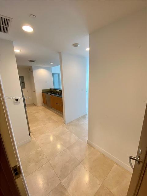 1050 Brickell Ave #1402, Miami, FL 33131 | 33 Photos | MLS #53237742 - Movoto