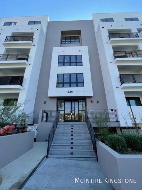326 S Reno St #308, Los Angeles, CA 90057 | 50 Photos - Movoto