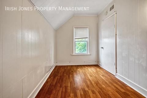 68 Peter St #upperfront, Buffalo, NY 14207 | 14 Photos | MLS #53701968 ...