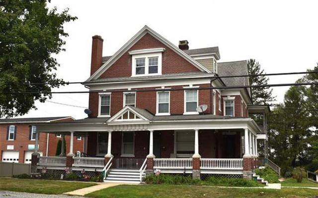 75 W Main St #75, Salunga, PA 17538 | 11 Photos - Movoto