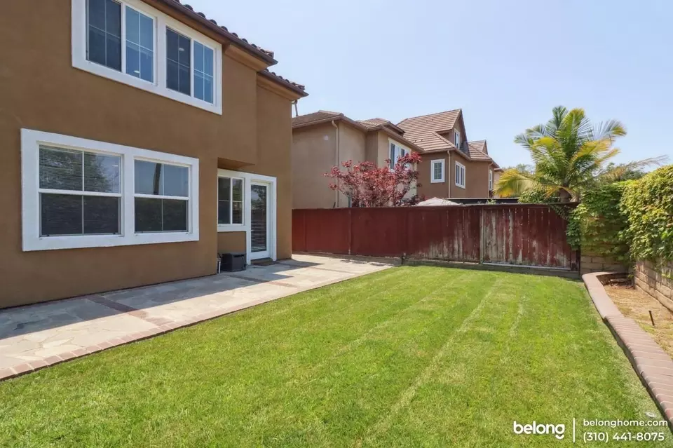 3665 W Chapman Ln, Inglewood, CA 90305 | 23 Photos - Movoto