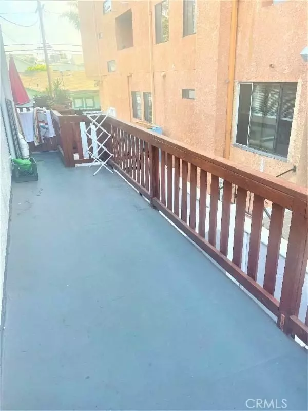 2403 Louella Ave #2403-3, Los Angeles, CA 90291 | 15 Photos - Movoto