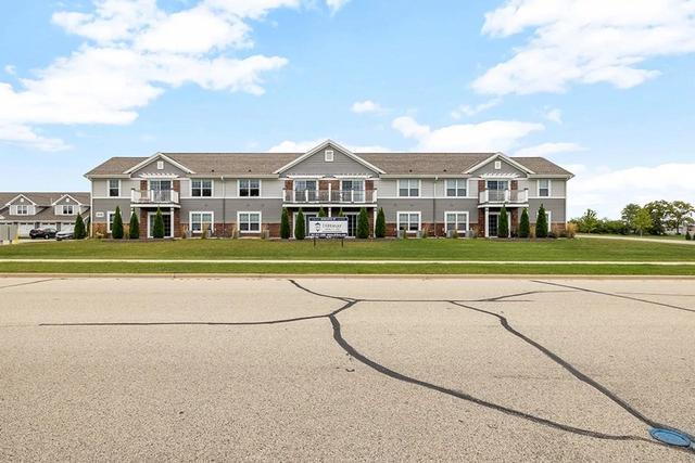 2008 American Eagle Dr, Slinger, WI 53086 | 18 Photos - Movoto