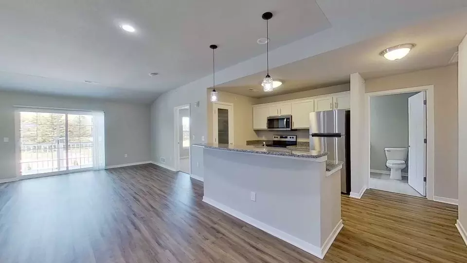 2008 American Eagle Dr, Slinger, WI 53086 | 18 Photos - Movoto
