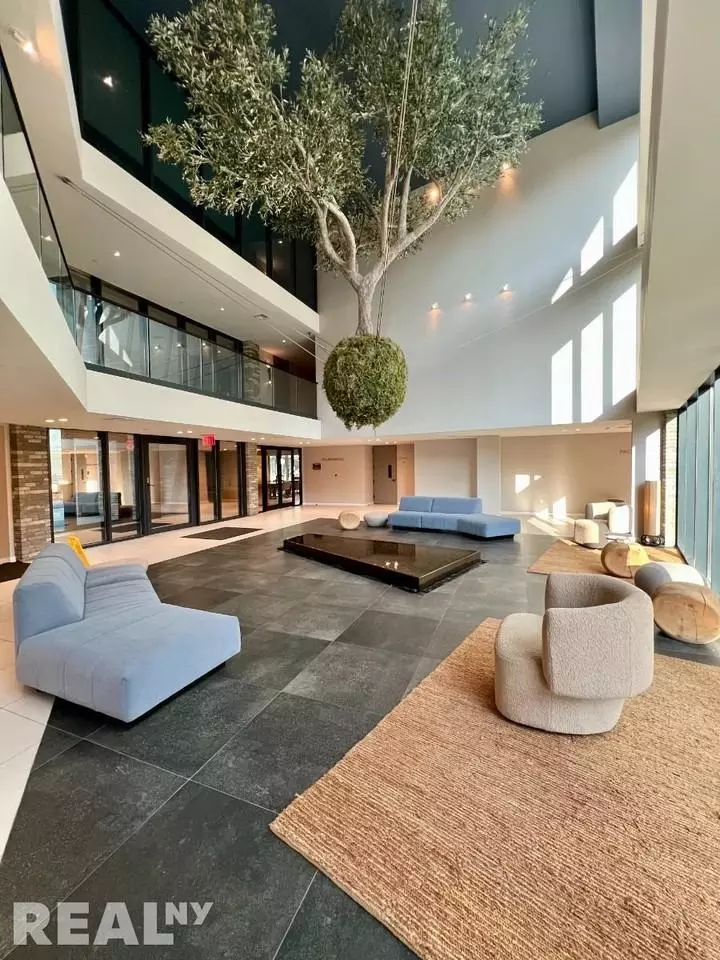 Undisclosed, Brooklyn, NY 11211 | 8 Photos - Movoto