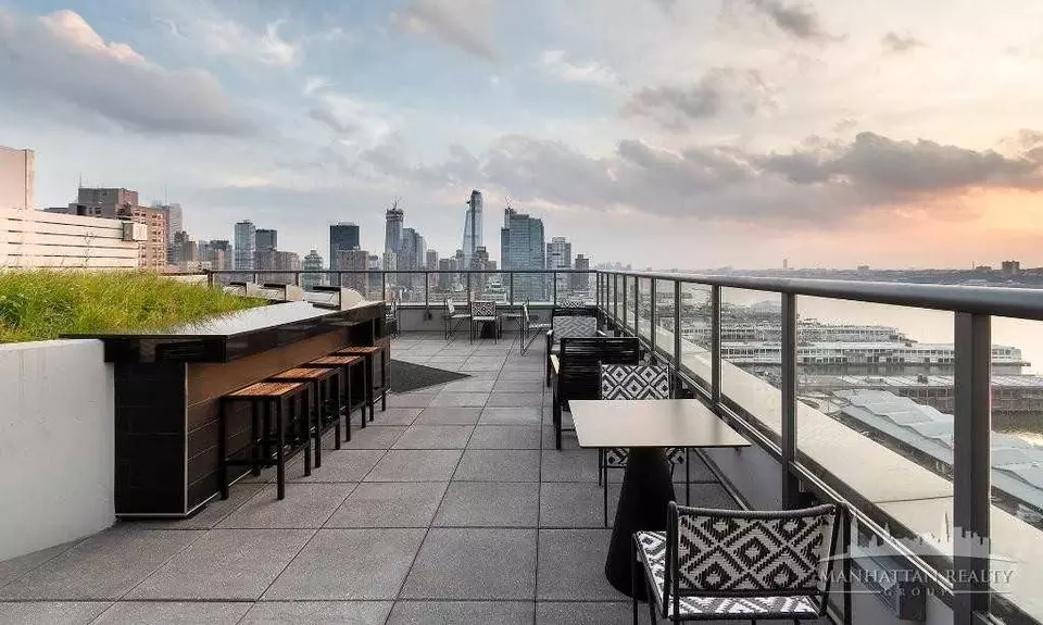 Undisclosed, New York, NY 10019 | 20 Photos - Movoto