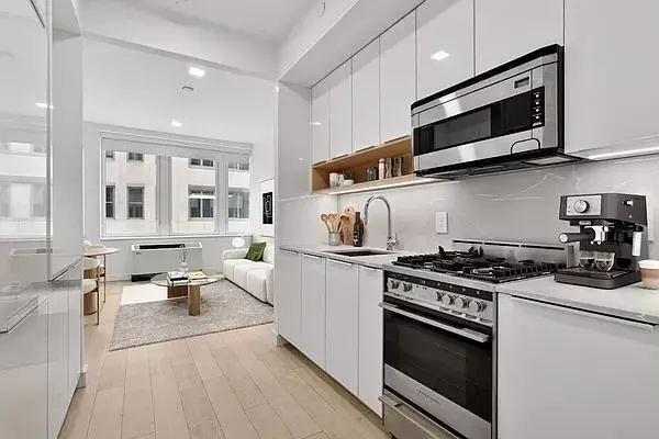 Undisclosed, New York, NY 10005 | 10 Photos - Movoto