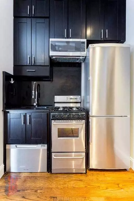 Undisclosed, New York, NY 10009 | 5 Photos - Movoto