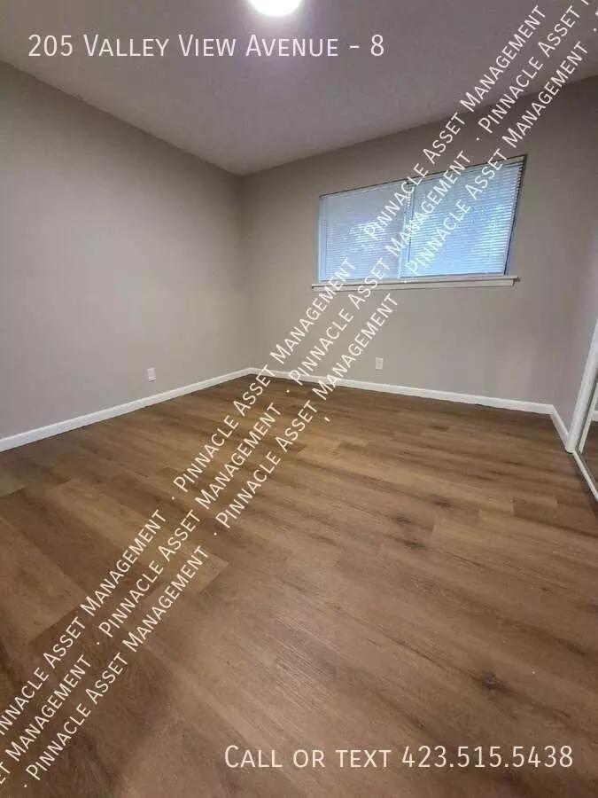 205 Valley View Ave #8, Red Bank, TN 37415 | 20 Photos - Movoto