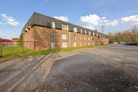 23740 Fenkell St, Detroit, MI 48223 | 27 Photos - Movoto