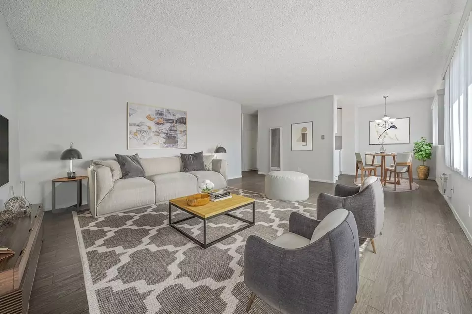 6938 Coldwater Canyon Ave, Los Angeles, CA 91605 | 24 Photos - Movoto