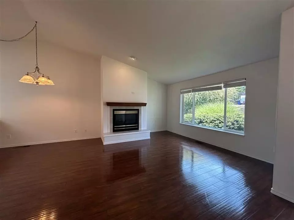 Charlene & Daniel, Salem, OR 97306 | 32 Photos - Movoto