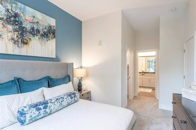 305 Oberlin Rd #307, Raleigh, NC 27605 | 55 Photos - Movoto