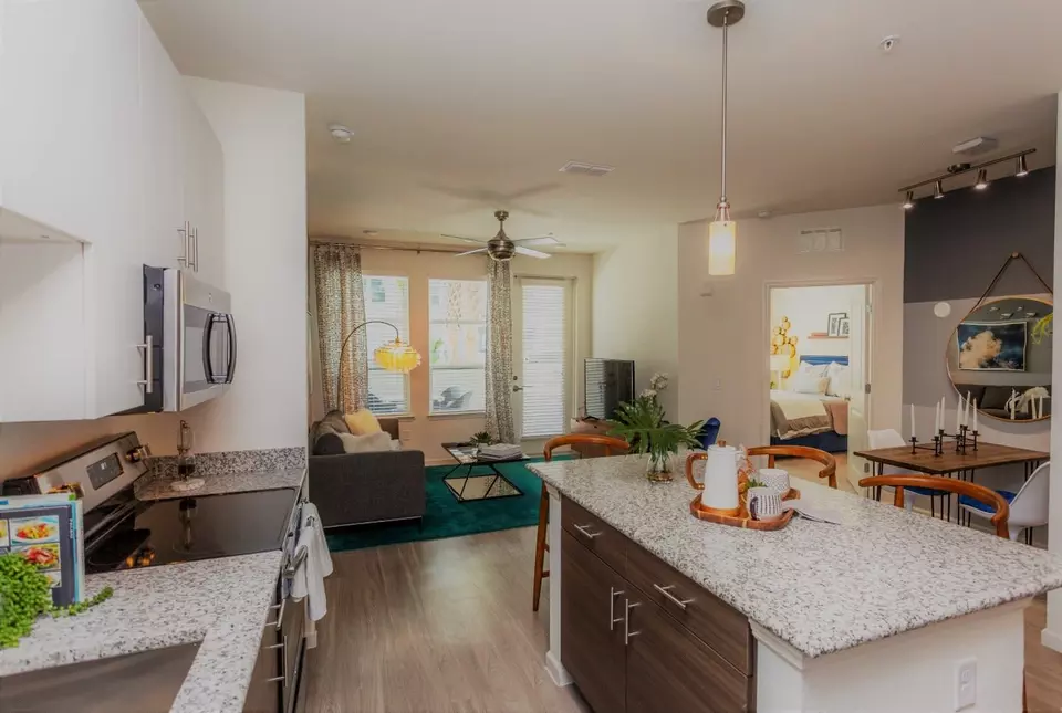 50 Paramount Dr #2-205, Sarasota, FL 34232 | 17 Photos - Movoto