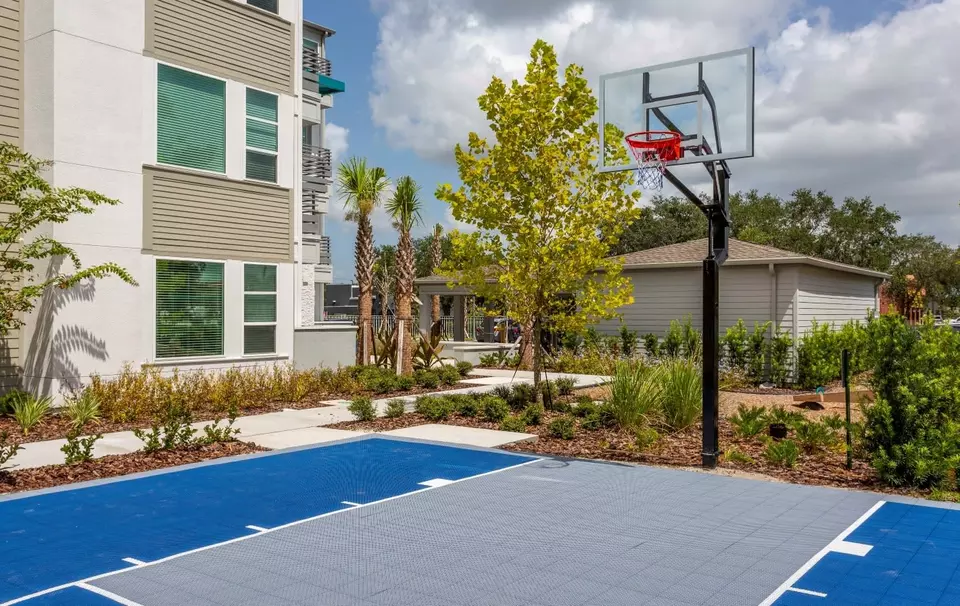 50 Paramount Dr #2-205, Sarasota, FL 34232 | 17 Photos - Movoto