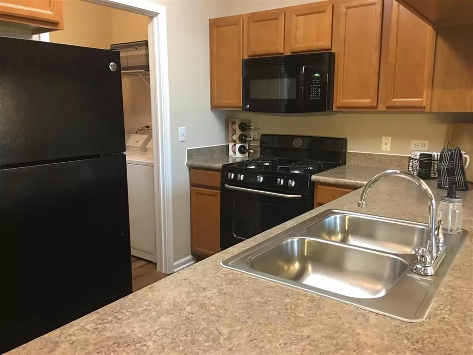 525 Fair Meadows Dr #01107, Romeoville, IL 60446 | 40 Photos - Movoto