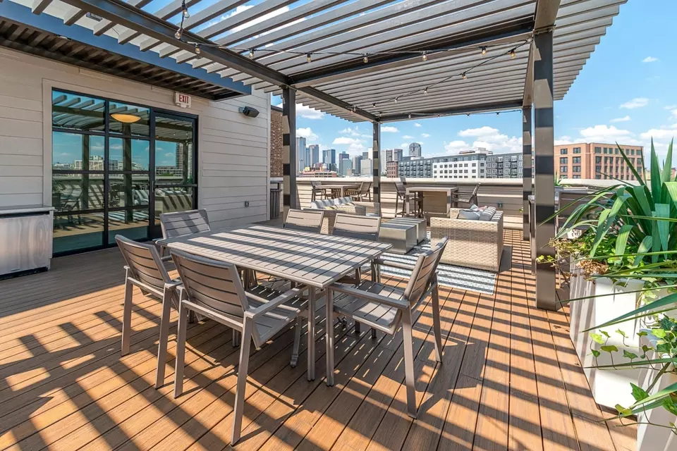 400 S Hall St #431, Dallas, TX 75226 | 23 Photos - Movoto