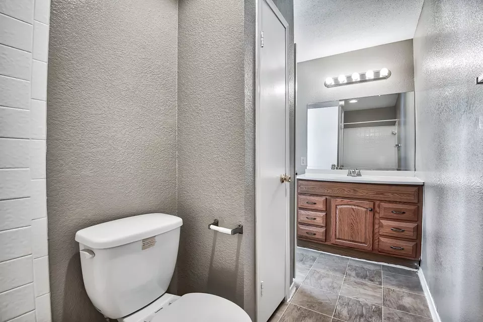 2901 Hamman Rd #H1302, Bay City, TX 77414 | 28 Photos - Movoto