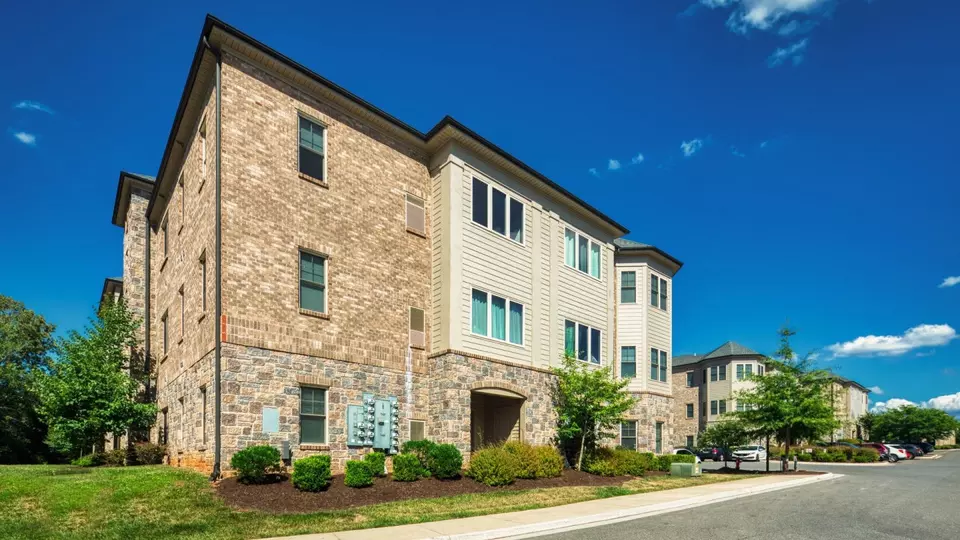 240 Beverly Hills Cir #BH0326, Lynchburg, VA 24502 | 75 Photos - Movoto
