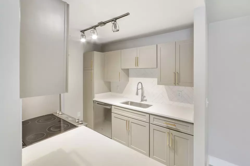 7810 Spindletop Pl #315, Charlotte, NC 28277 | 25 Photos - Movoto