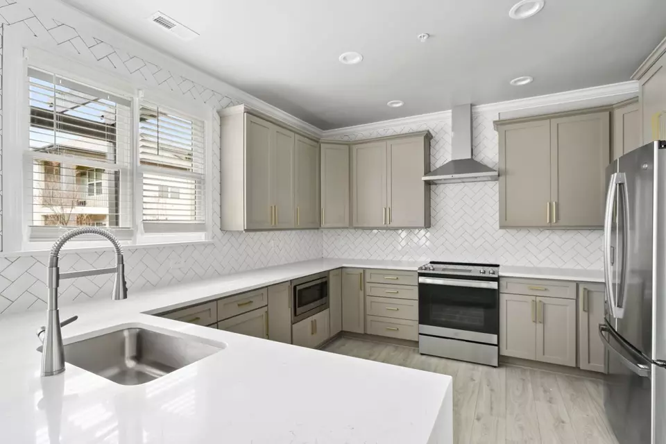 7810 Spindletop Pl #315, Charlotte, NC 28277 | 25 Photos - Movoto