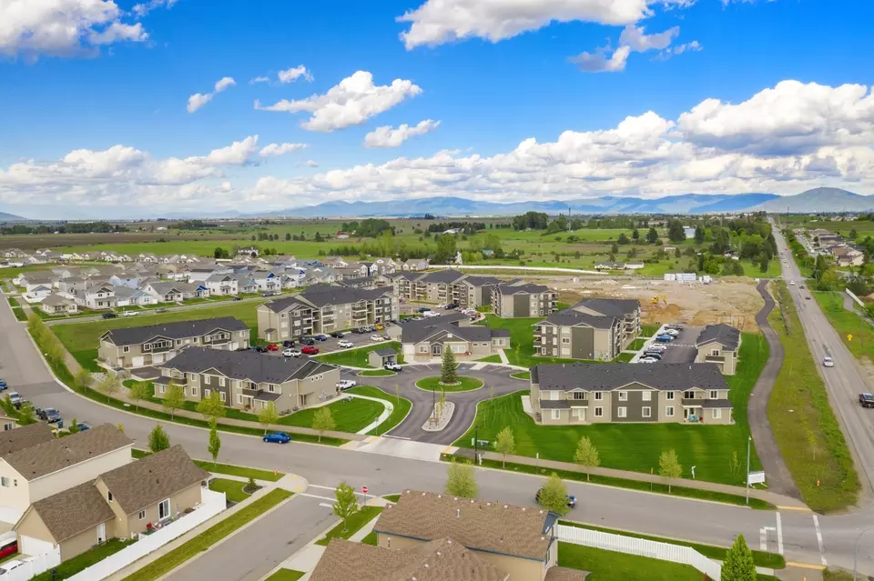 8060 N Crown Pointe St #L-L-202, Post Falls, ID 83854 | 21 Photos - Movoto