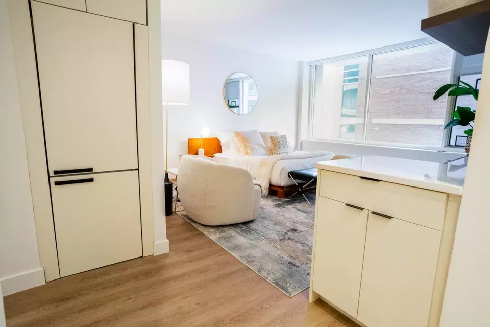 21 E Chestnut St #22F, Chicago, IL 60611 | 31 Photos - Movoto