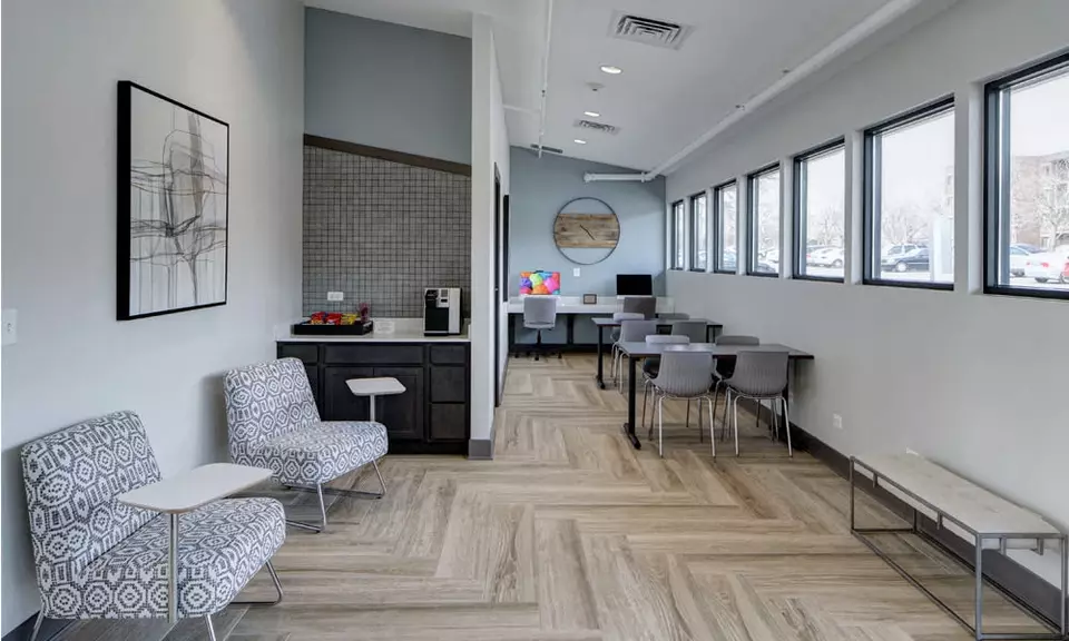 1031 Charlela Ln #1025-405, Elk Grove Village, IL 60007 | 33 Photos ...