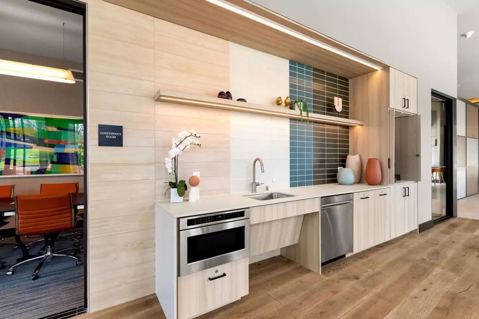 15350 Bel Red Rd #517, Redmond, WA 98052 | 43 Photos - Movoto