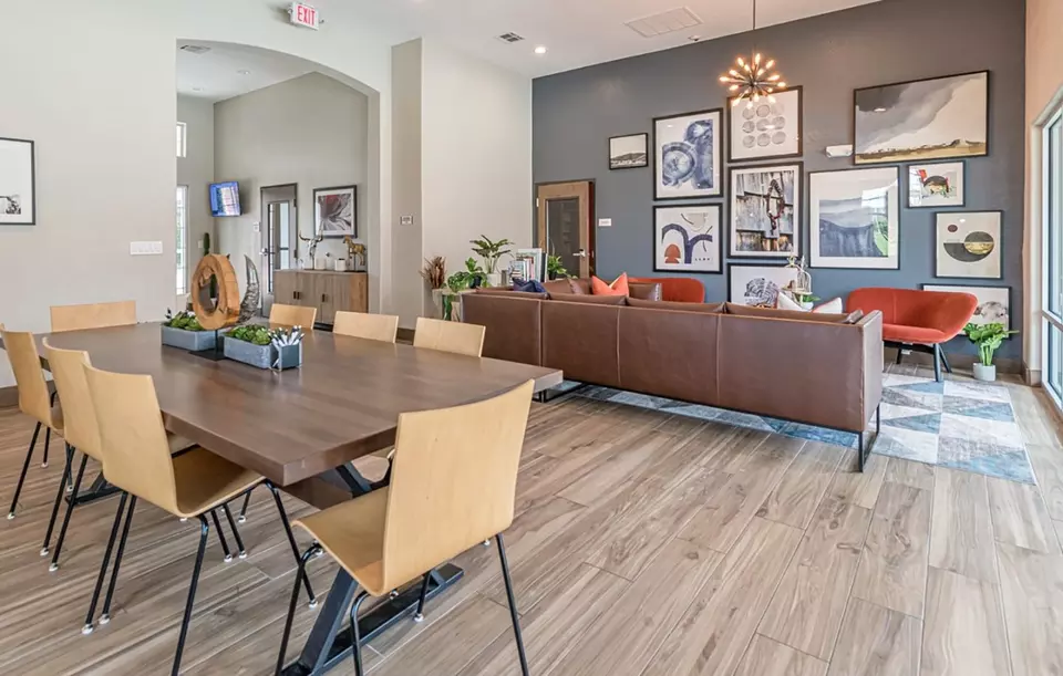 3360 Alice St #0817, Houston, TX 77021 | 34 Photos - Movoto