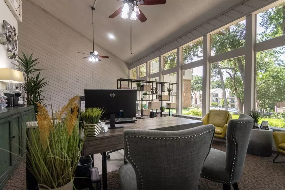 10951 Stone Canyon Rd #201, Dallas, TX 75230 | 54 Photos - Movoto