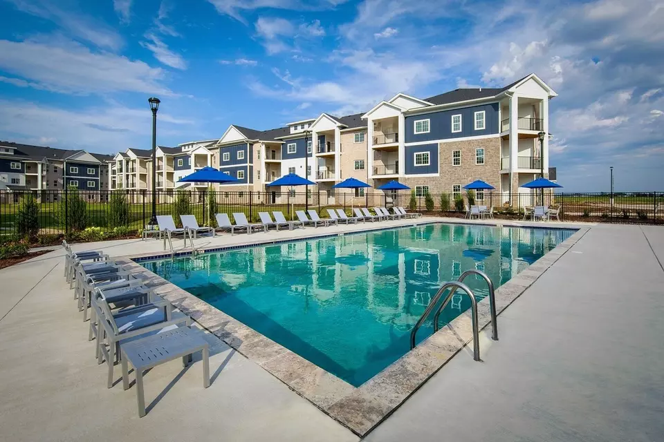 1704 NE Gateway Ct #115, Grimes, IA 50111 | 20 Photos - Movoto