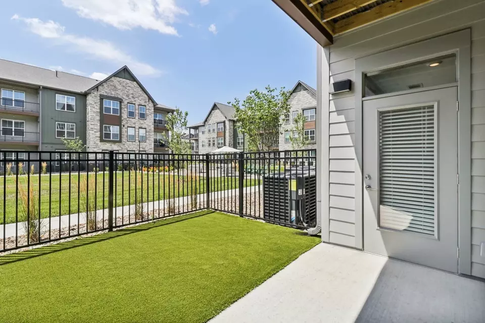 101 Dean Ave #07-102, Raymore, MO 64083 | 90 Photos - Movoto