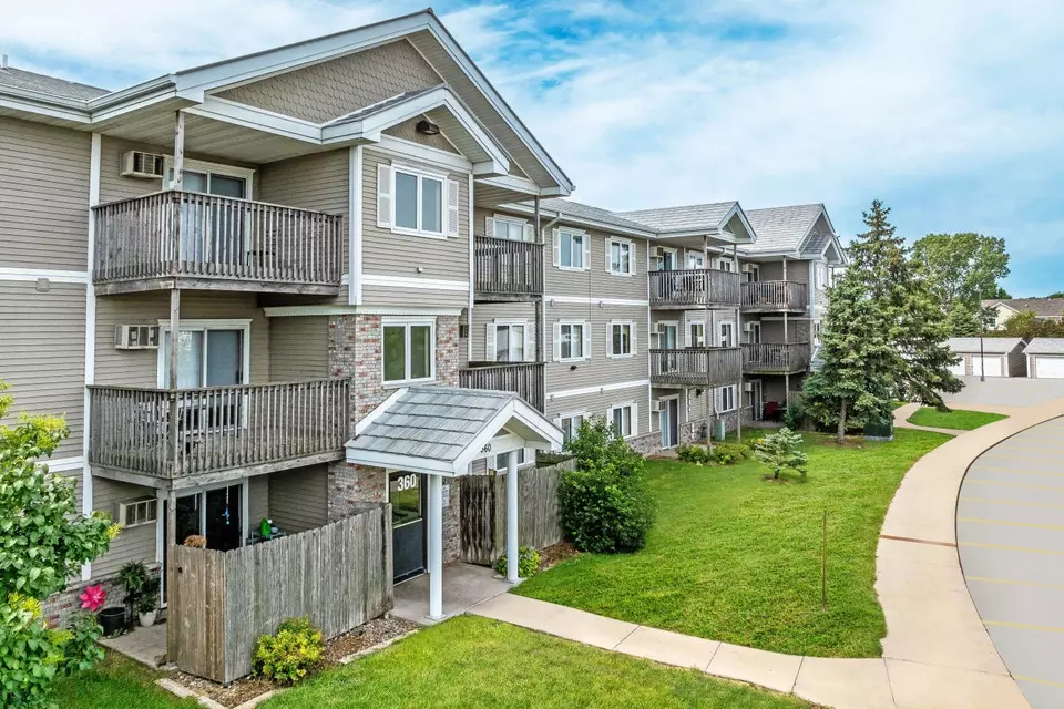 310 SE Gateway Dr #632, Grimes, IA 50111 | 6 Photos - Movoto