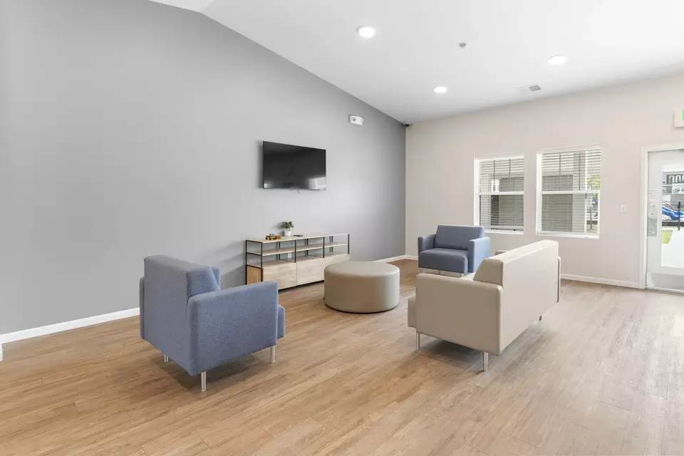 3330 E 4th St #111-3C, Waterloo, IA 50703 | 24 Photos - Movoto