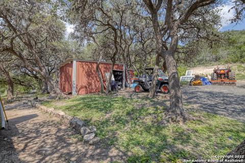 1850 W Ranch Road 337, Leakey, TX 78873 | 49 Photos | MLS #1638183 - Movoto