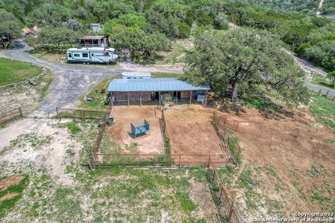 1850 W Ranch Road 337, Leakey, TX 78873 | 49 Photos | MLS #1638183 - Movoto