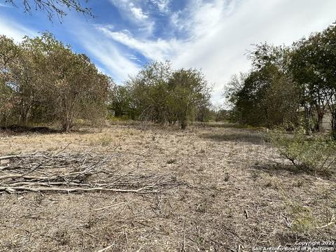 230 Garner, San Antonio, TX 78237 | 8 Photos | MLS #1648998 - Movoto