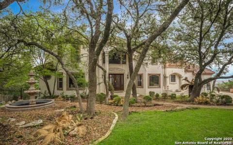 11 Champions Run, San Antonio, TX 78258 | 63 Photos | MLS #1661766 - Movoto
