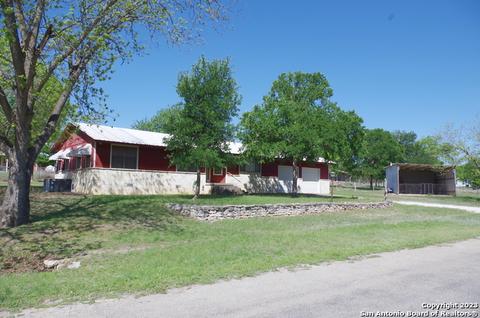 141 Manor Dr, Comfort, TX 78013 | 16 Photos | MLS #1680883 - Movoto