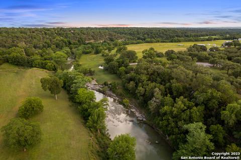 601 River Mountain Dr, Boerne, TX 78006 | 25 Photos | MLS #1693586 - Movoto