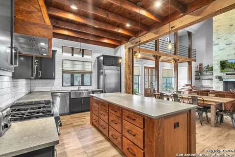 350 Rodeo Dr, Spring Branch, TX 78070 | 49 Photos - Movoto