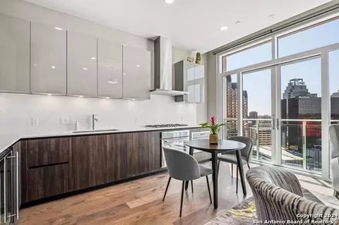 123 Lexington Ave #1405, San Antonio, TX 78205 | 29 Photos - Movoto
