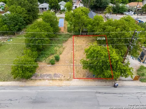 1102 Barclay St, San Antonio, TX 78207 - Movoto