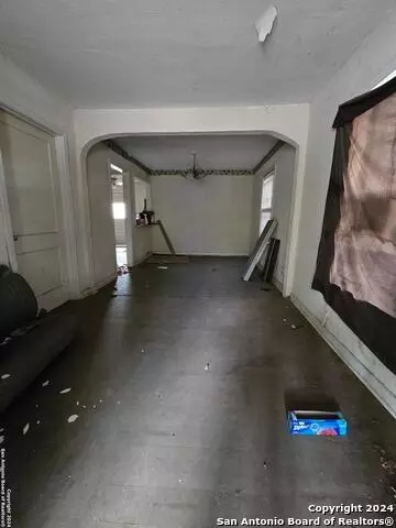 1514 Merida St, San Antonio, TX 78237 | 4 Photos - Movoto