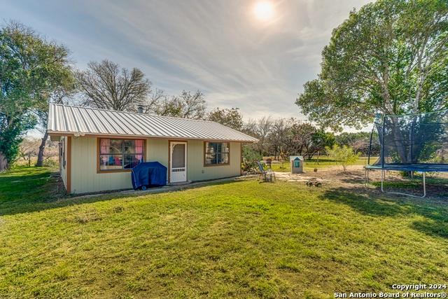 434 Spur Dr, Bandera, TX 78003 | 30 Photos - Movoto