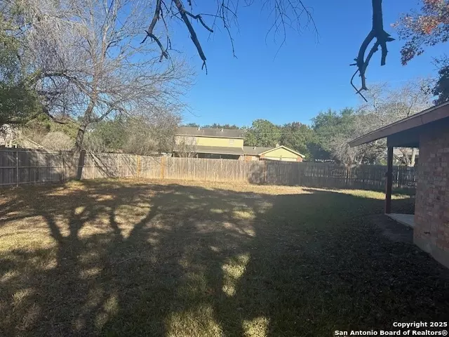 3 Donna Dr, Uvalde, TX 78801 | MLS# 1832719 | 10 Photos - Movoto