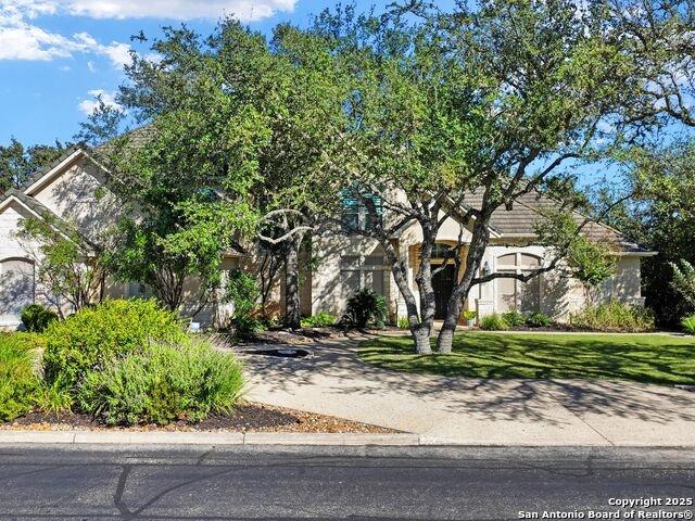 8011 Sendero Ridge Dr, Fair Oaks Ranch, TX 78015 | MLS# 1840396 | 50 ...