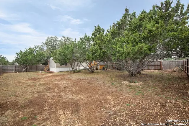 225 Private Road 1514, Bandera, TX 78003 | MLS# 1867388 | 21 Photos ...